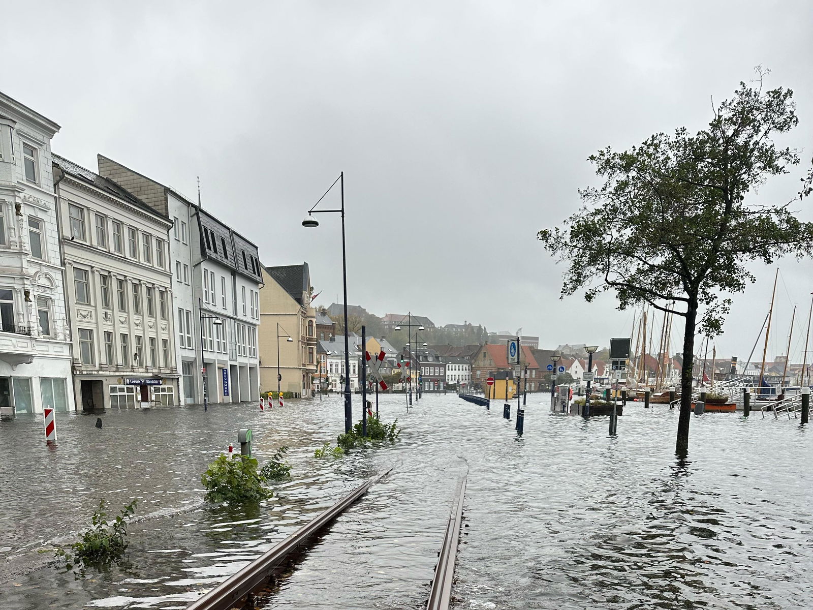 Sturm und Hochwasser in Schleswig-Holstein | R.SH